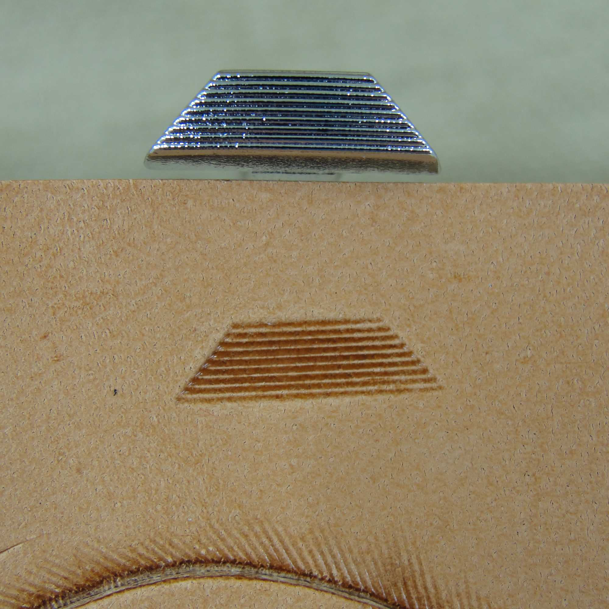 L007 Sheridan Leaf Liner Leather Stamping Tool | Pro Leather Carvers