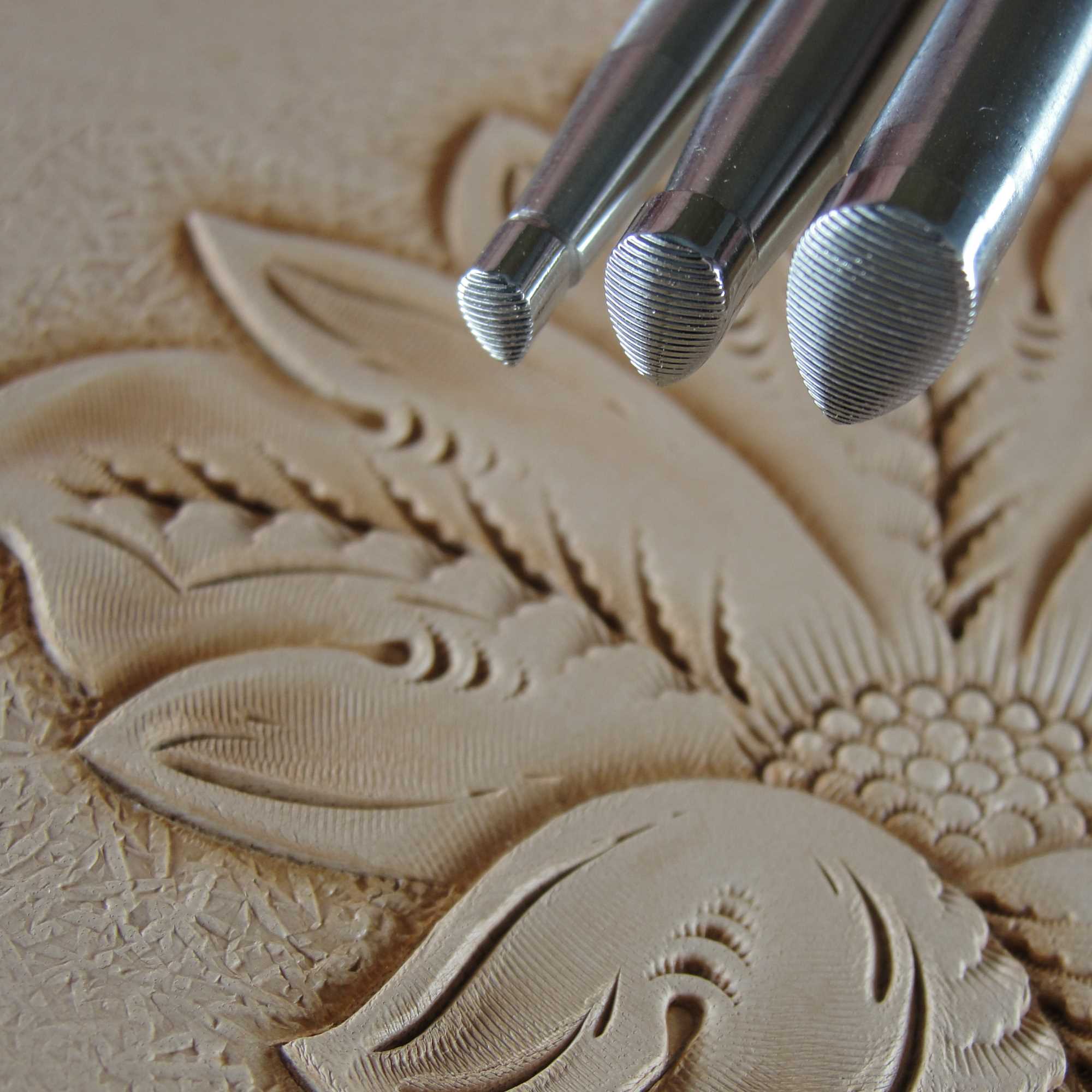 Small Horizontal Pear Shader Set - Stainless Steel | Pro Leather Carvers