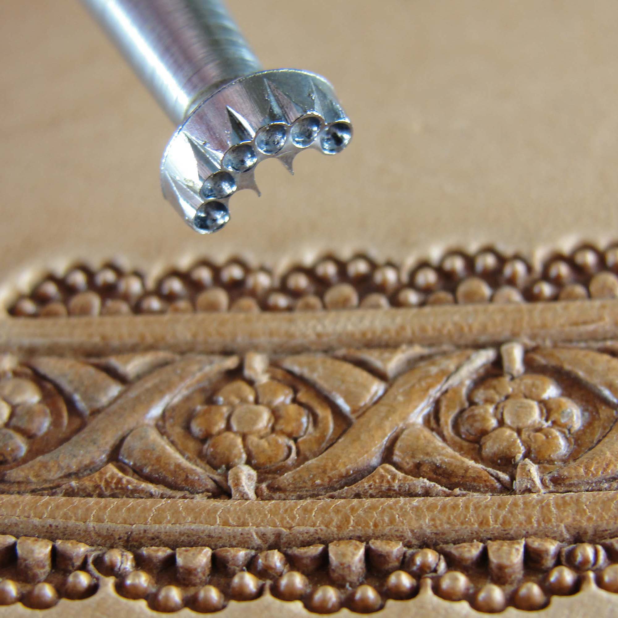 Vintage Craftool Co. #F992 Figure Border Stamp | Pro Leather Carvers