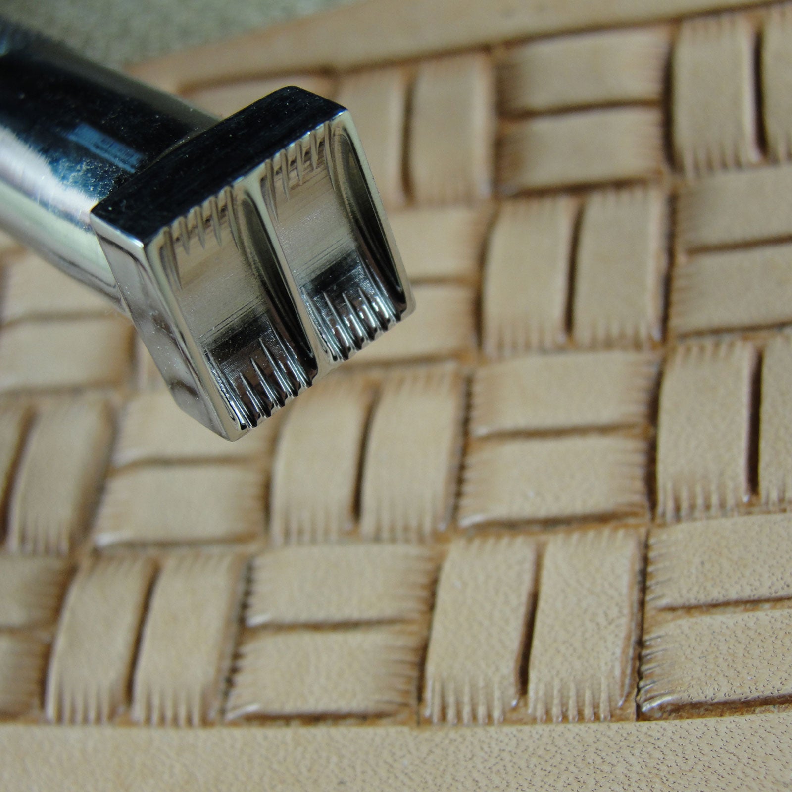 Block Basket Weave w/ Lines Stamp - Barry King | Pro Leather Carvers
