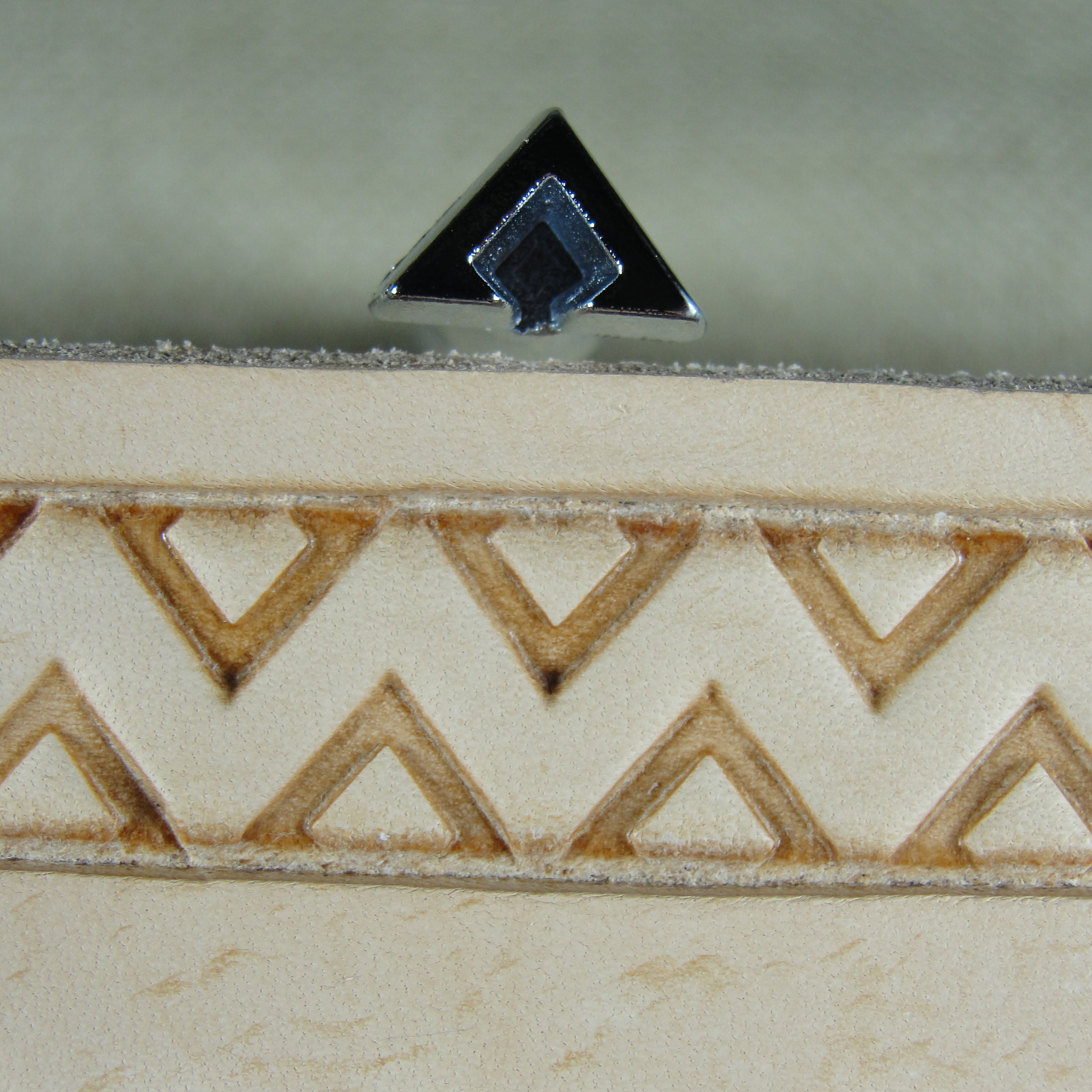 O150 Geometric Border Leather Stamping Tool | Pro Leather Carvers