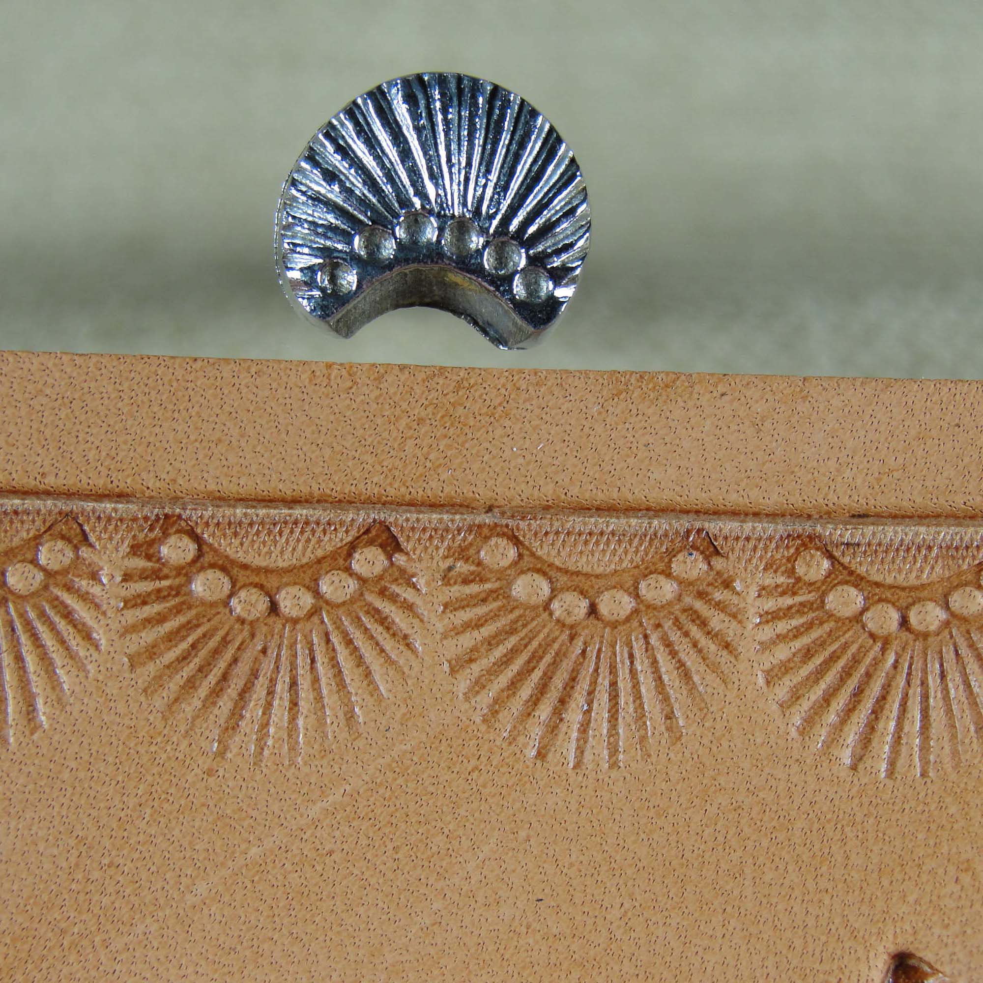 Vintage Leather Tool - 720 Border Stamp | Pro Leather Carvers